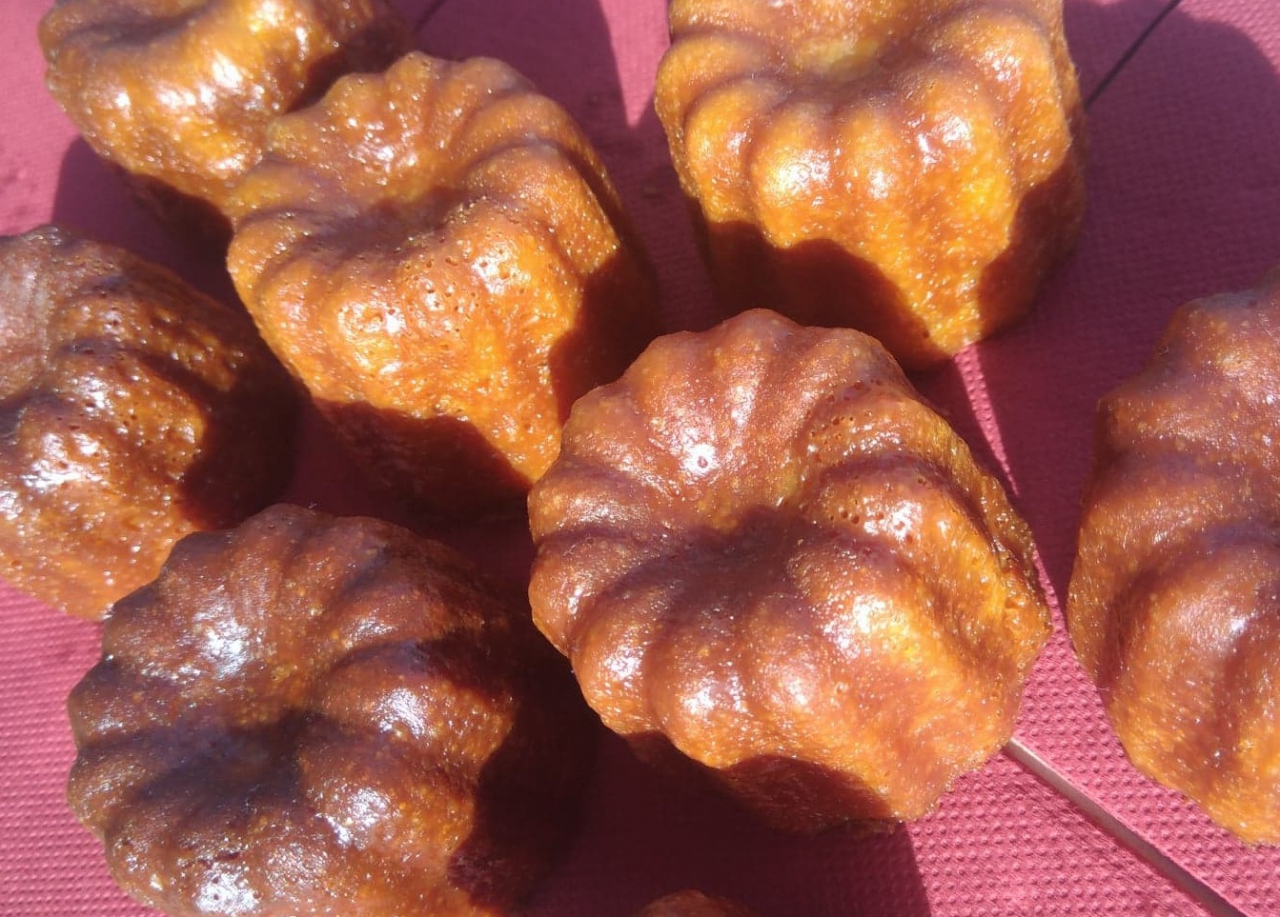Boite de 8 cannelés de bordeaux - 6 u - Knnelés&cie - Locavor.fr