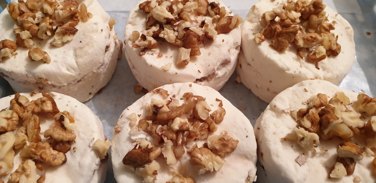 Chèvre frais aux noix - 1 u - La Chèvrerie D'eugénie - Locavor.fr