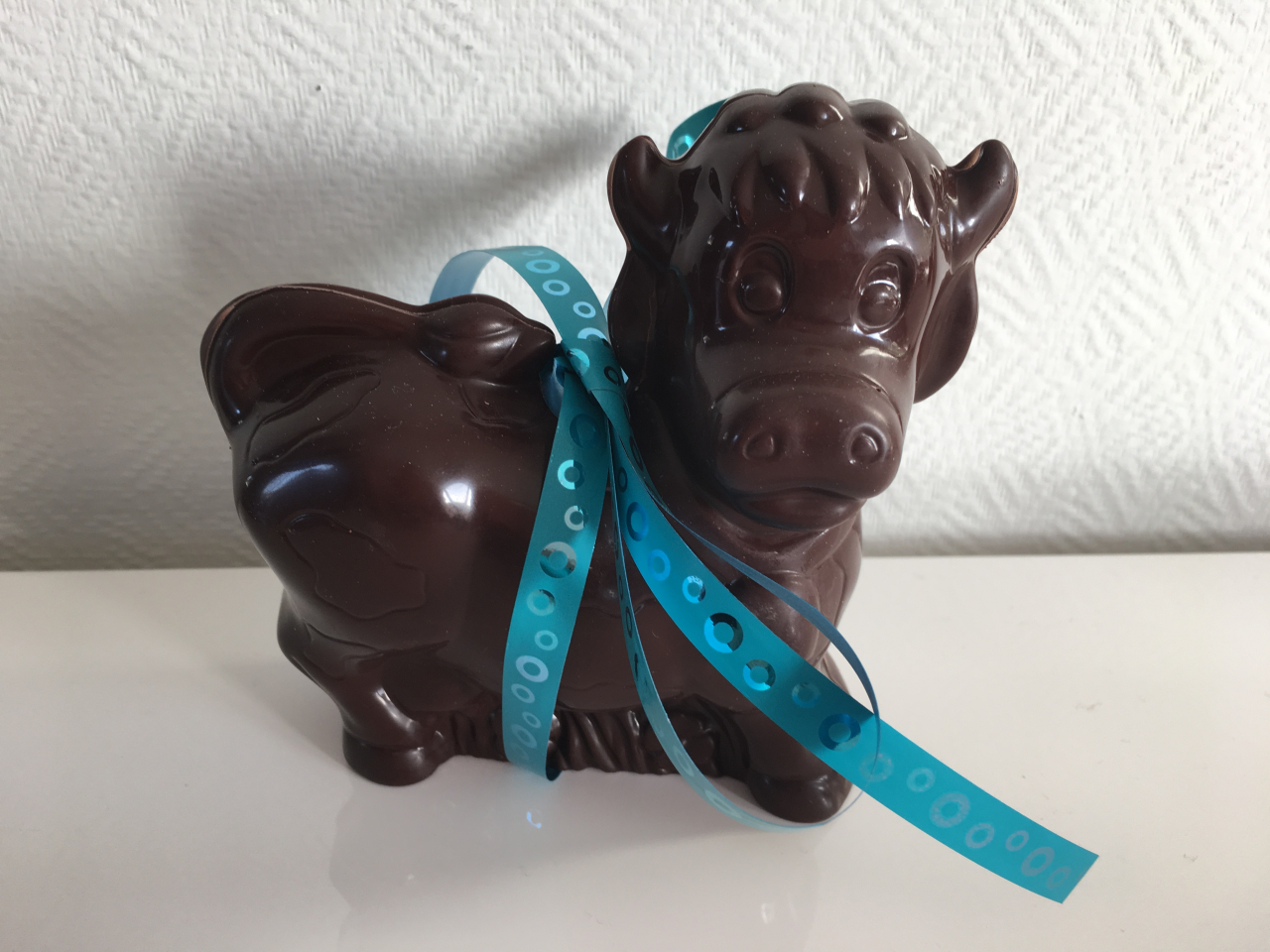 Vache garnie chocolat au lait - 150 g - Anne Lamour Patisseries ...