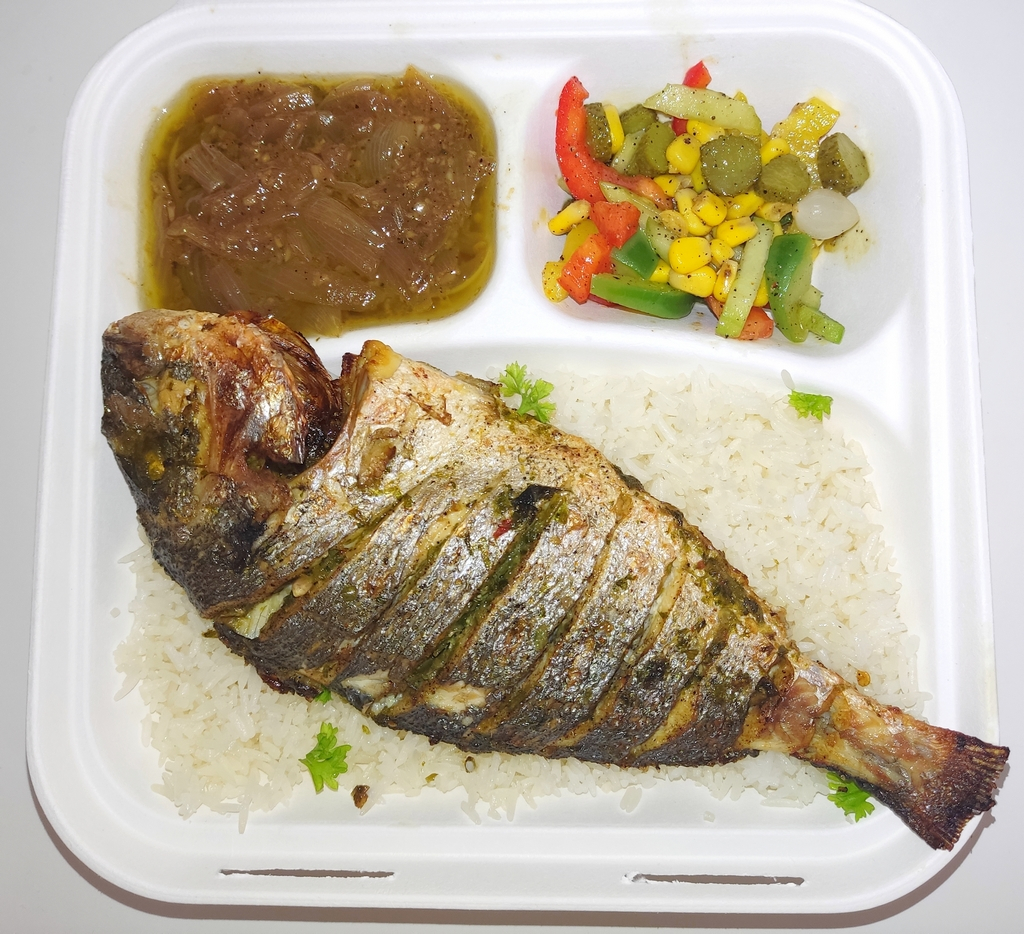 Yassa poisson daurade - 1 u - O' Délices De La Saint Louisienne ...